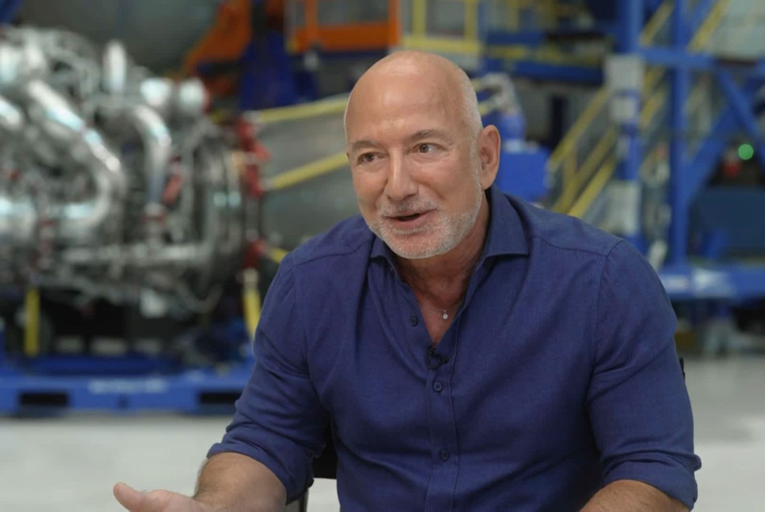 Bezos defends billionaires, hypes AI, talks taxes and praises Trump in ...